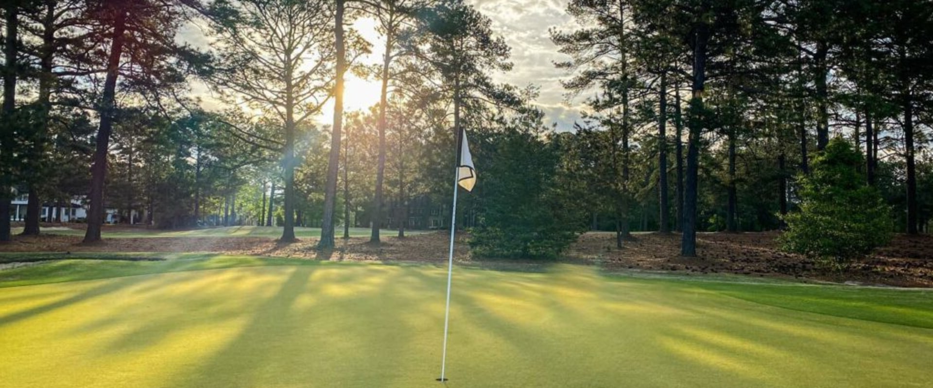 Which golf courses are located near or around columbia, south carolina?
